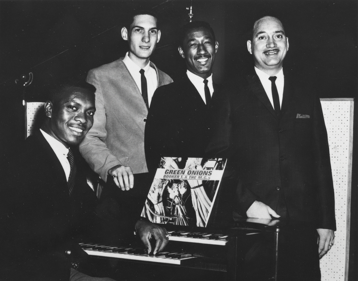 【IN THE SHADOW OF SOUL】第149回 青葱のブッカーT & ザ・MG’s（Booker T. & The M.G.’s） | Mikiki by TOWER RECORDS