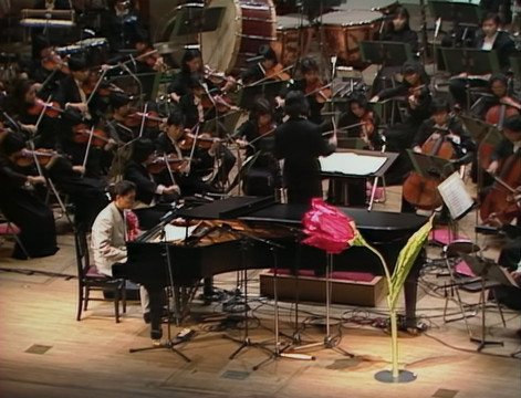 坂本龍一、NHKホールでのライブが4Kリマスターで放送 YMO散開後の80年代後半におこなった貴重な2公演 | Mikiki by TOWER RECORDS