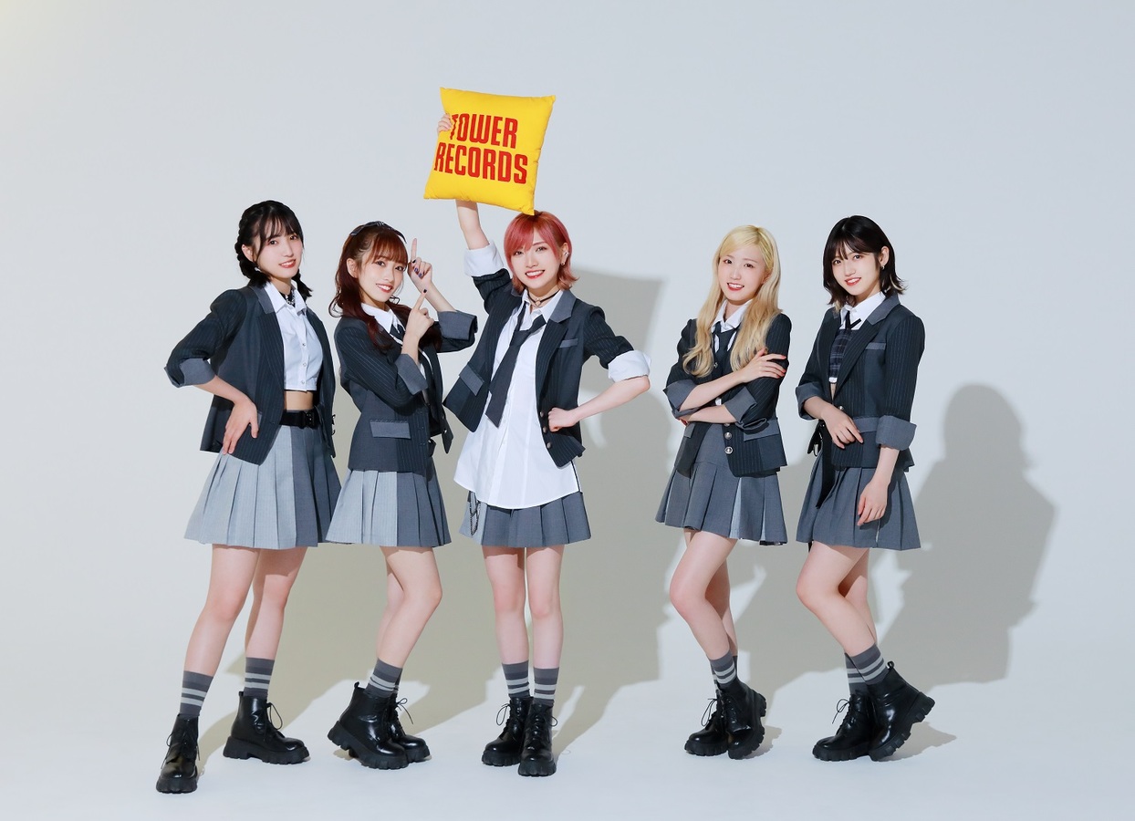Akb48『根も葉もrumor』mvも大反響の表題曲について岡田奈々、下尾みう、本田仁美、向井地美音、村山彩希が語る Mikiki By